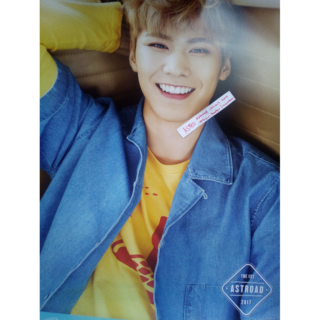 [OFFICIAL] ASTRO ROCKYASTROAD 2017 CONCERT GOOD POSTER, Hobbies & Toys ...