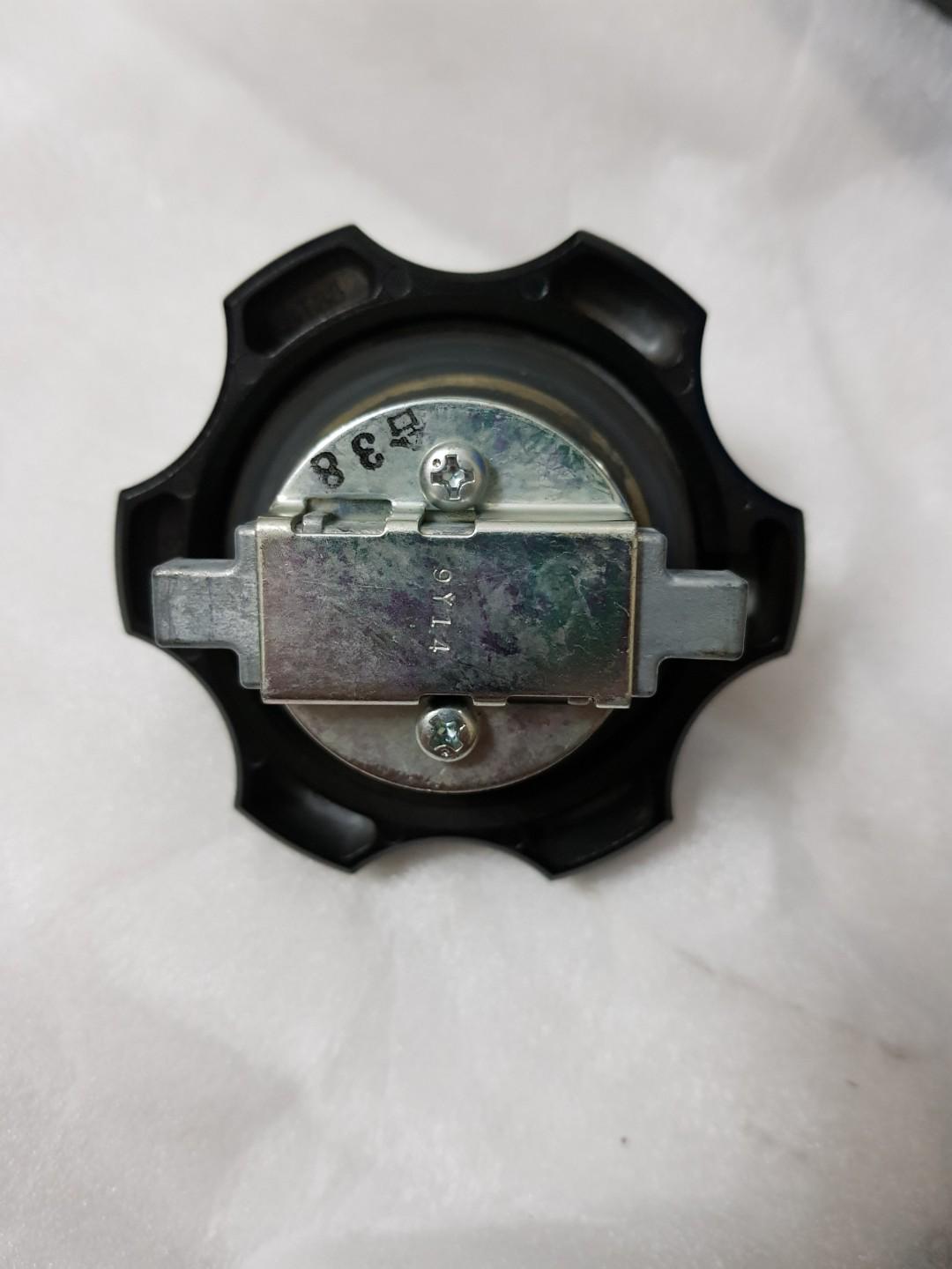 SUZUKI DRZ FUEL TANK CAP, Motorcycles, Motorcycle Accessories on Carousell