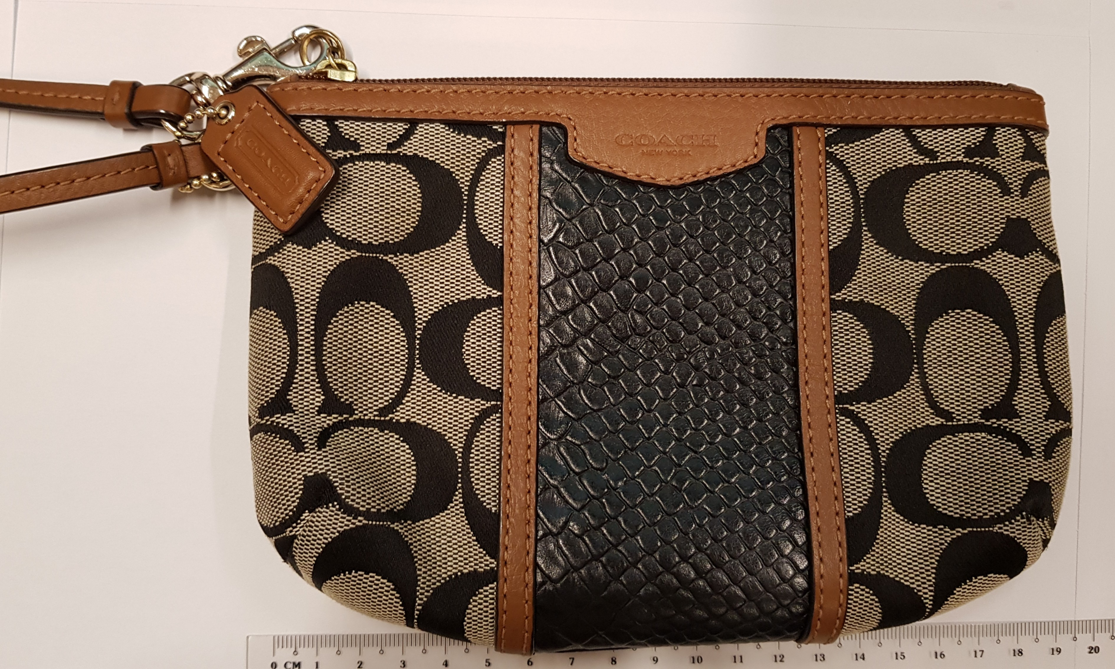 Authentic Coach wrislet, Women's Fashion, Bags & Wallets, Purses ...
