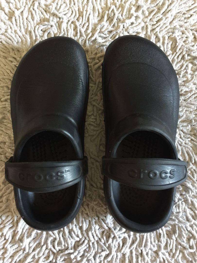 CROCS Kitchen Clogs, Women's Fashion, Footwear, Slippers and slides on ...