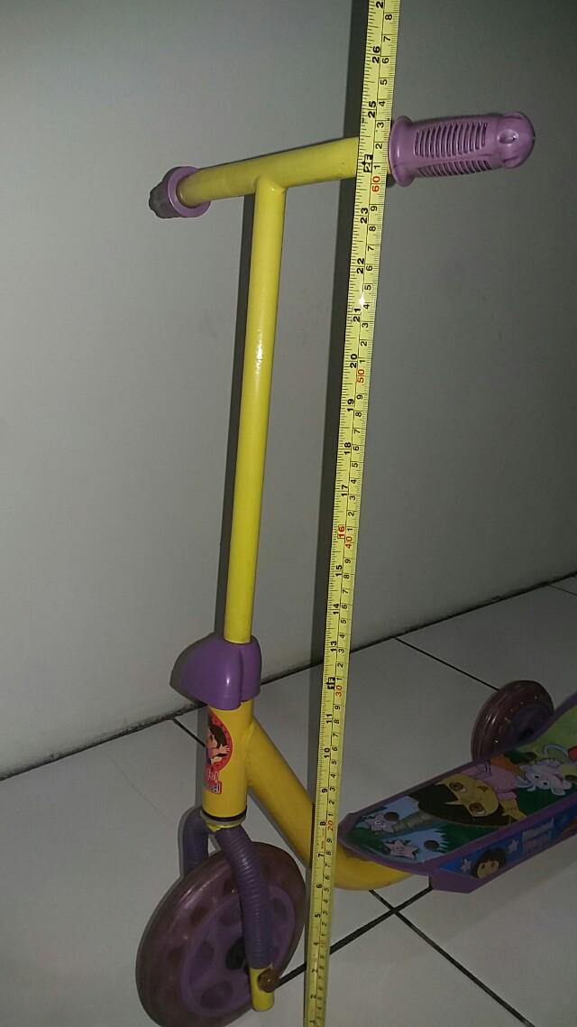 Dora the explorer scooter for kids, Hobbies & Toys, Toys & Games on ...