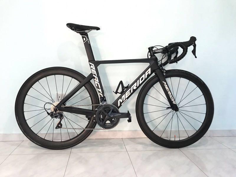 Merida Reacto Full Carbon 5000 Road Bike, Sports Equipment, Bicycles ...