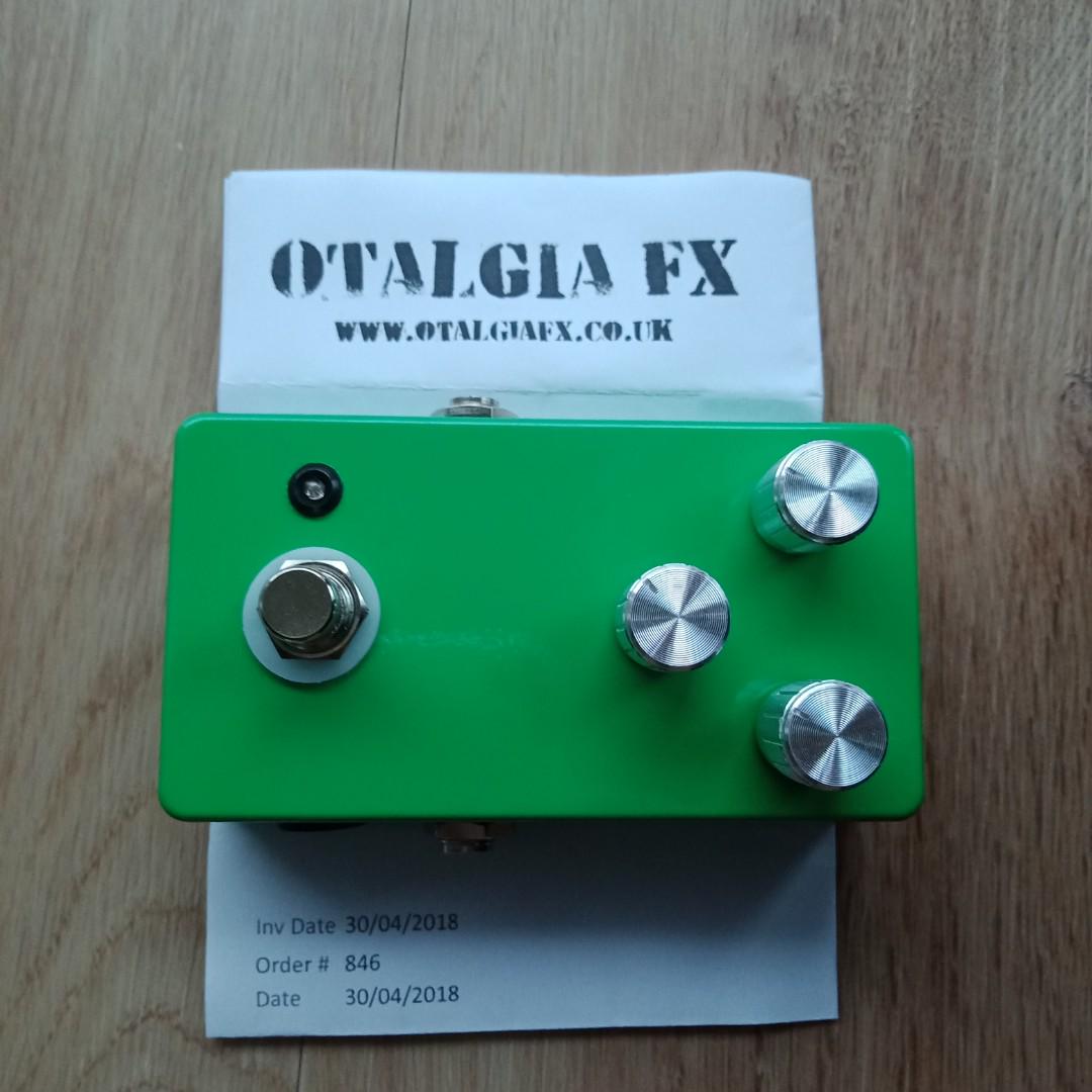 Green Russian Big Muff Fuzz Clone (NEW), Hobbies & Toys, Music & Media ...