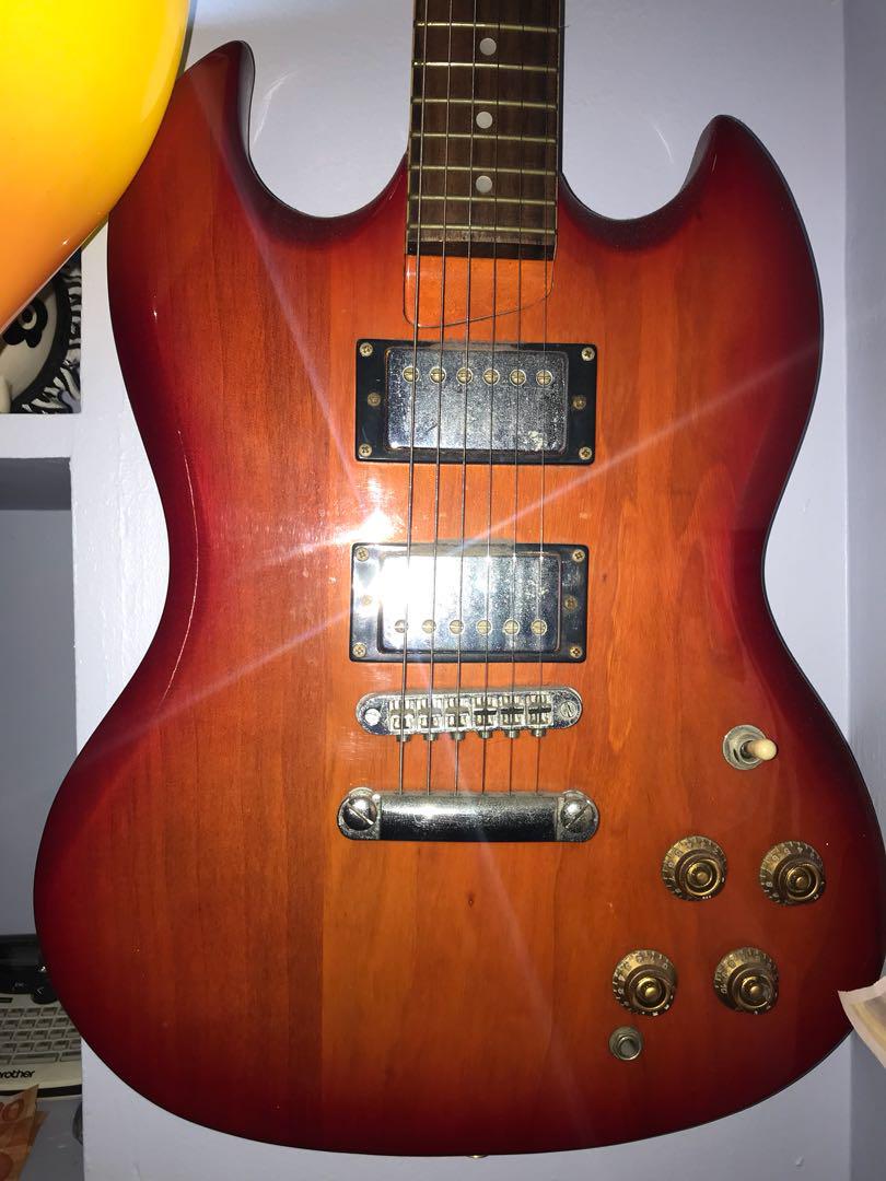 Rockstar Electric Guitar, Hobbies & Toys, Music & Media, CDs & DVDs on ...