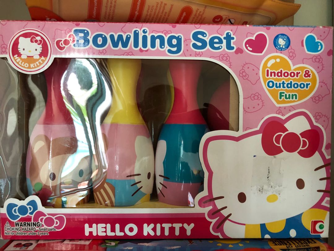 Hello Kitty Bowling Set, Hobbies & Toys, Toys & Games on Carousell