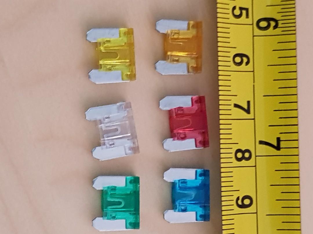 auto fuses micro..low profile..automotive fuse..not std or not mini ...