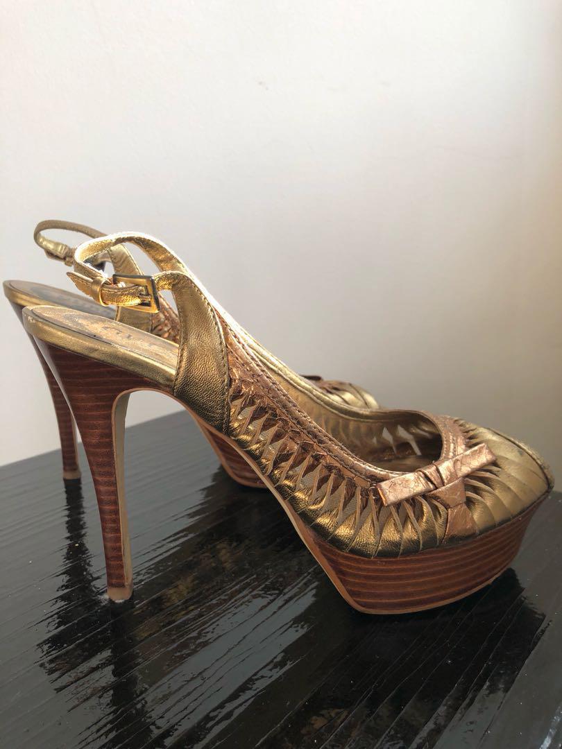 GUESS Gold platform heels, Women's Fashion, Footwear, Heels on Carousell