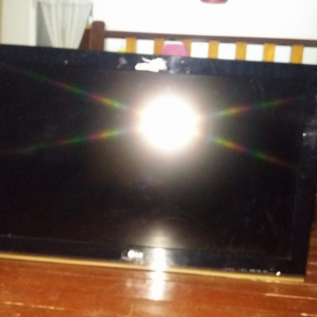 LG LCD TV 37' 2010 model, TV & Home Appliances, TV & Entertainment ...