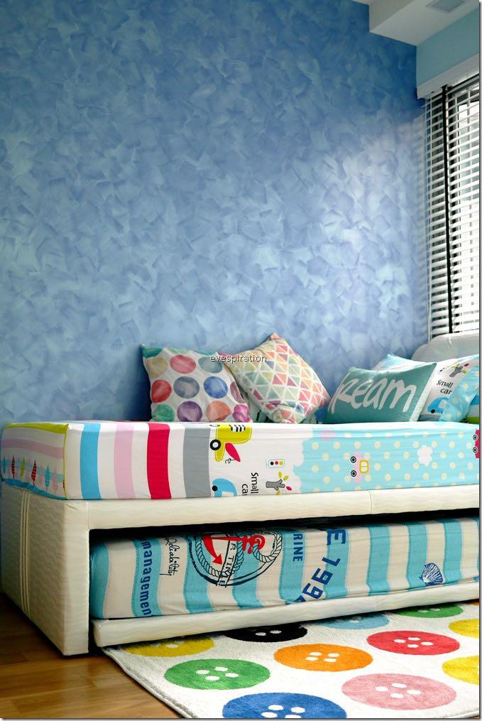 Momento wall paint, Everything Else on Carousell