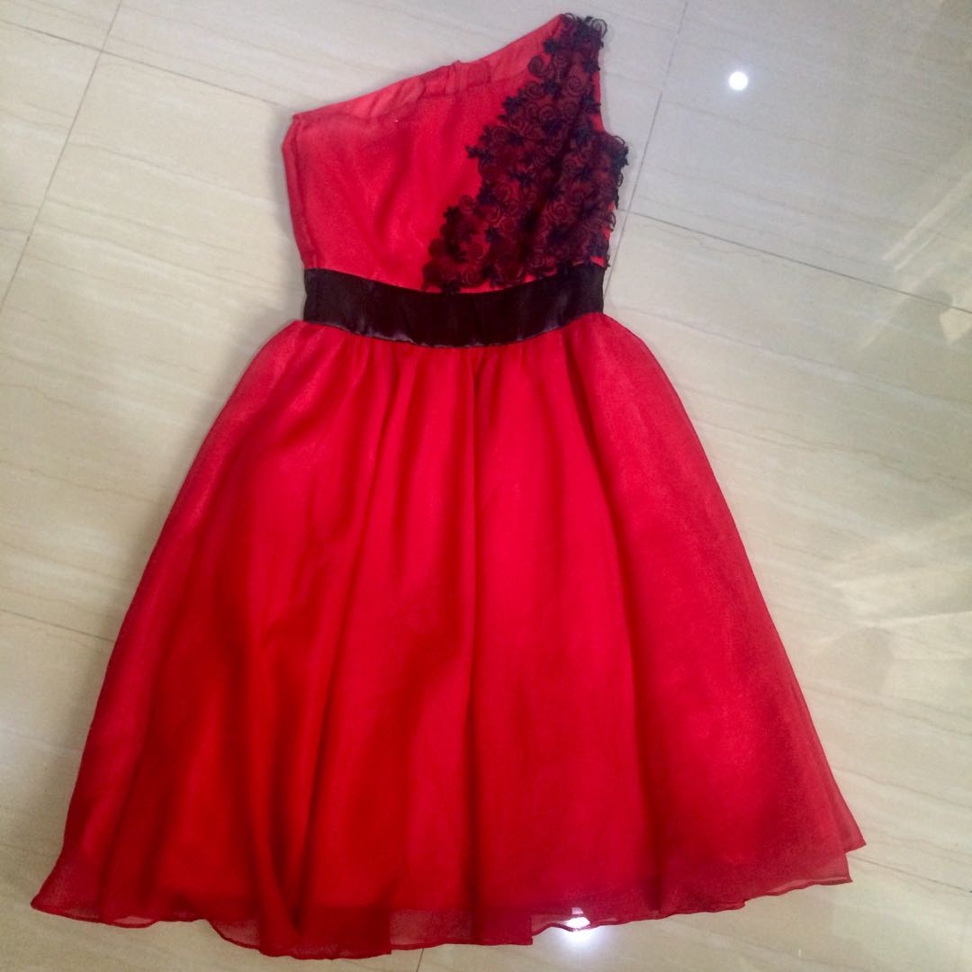 Venus Cut Gown, Women's Fashion, Dresses & Sets, Evening dresses ...