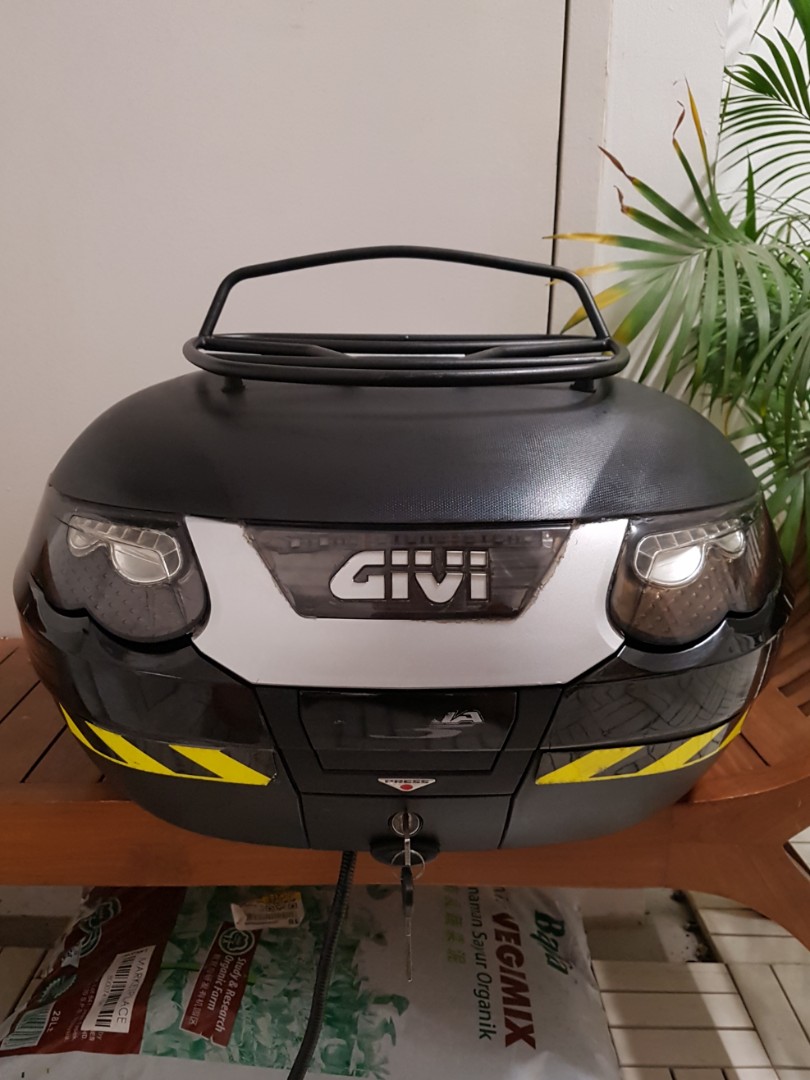 givi maxia e55, Motorcycles, Motorcycle Accessories on Carousell