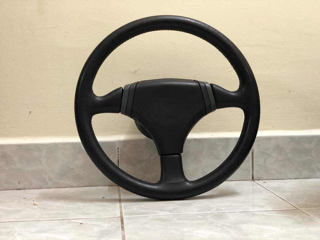 MOMO Evo Original Made in Italy, Auto Accessories on Carousell
