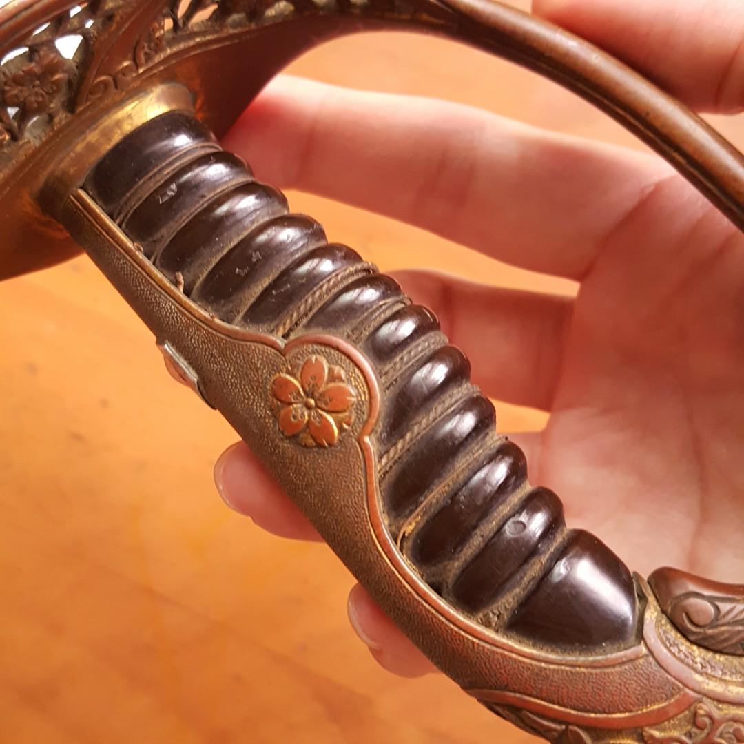 WW2 Parade Sword Gunto Japan (No Blade) Naoe Mon, Hobbies & Toys ...
