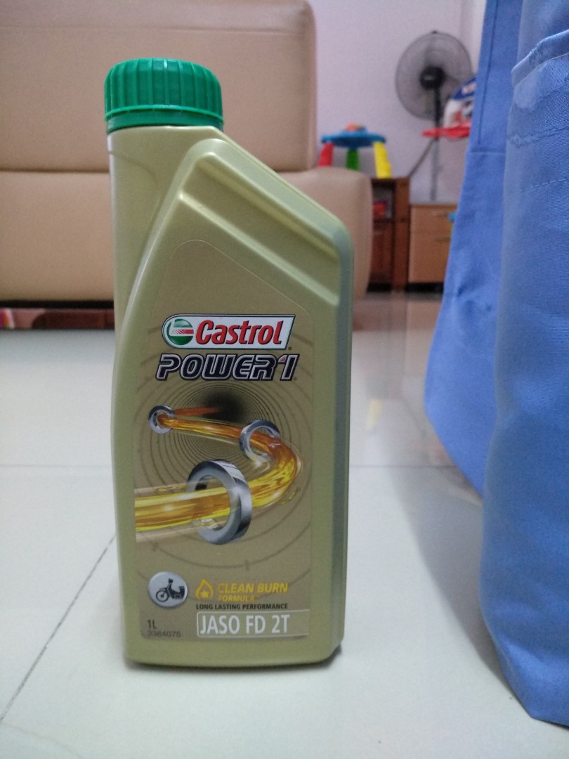 Castrol 2t, Car Accessories, Accessories on Carousell