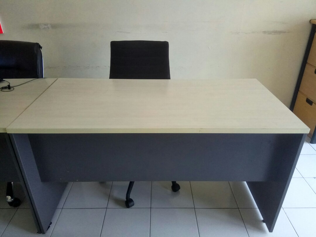 1 SET MEJA KANTOR MURAH (OFFICE TABLE), LACI DAN KURSI, Perabotan Rumah ...