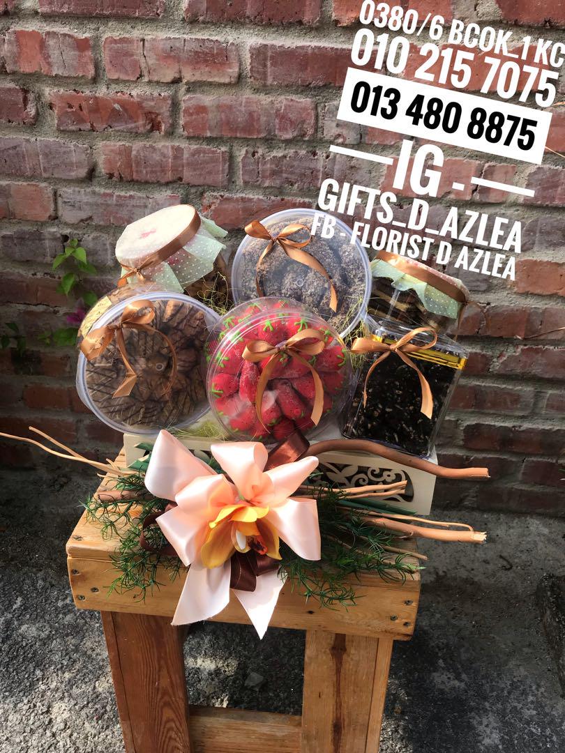 Hamper biskut dan kerepek raya, Food & Drinks, Homemade Bakes on Carousell