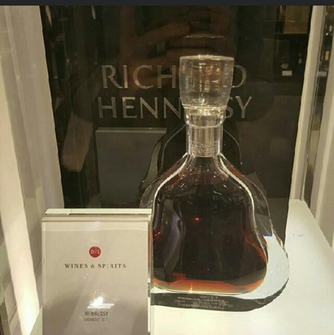 Hennessy Richard 700 ML with Baccarat Crystal Decanter in 90's (First ...