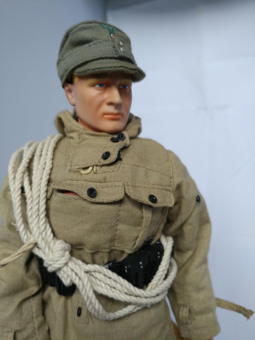 Dragon 12 inch action figure Hot Toys/ DiD, Hobbies & Toys, Toys ...