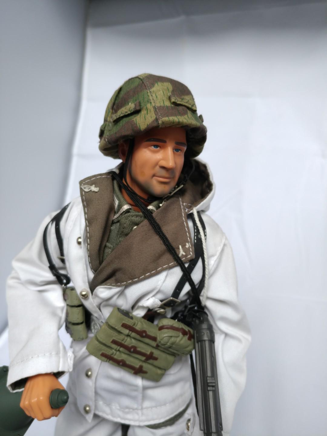 Dragon 12 inch figure / Hot Toys/ DID, Hobbies & Toys, Toys & Games on ...