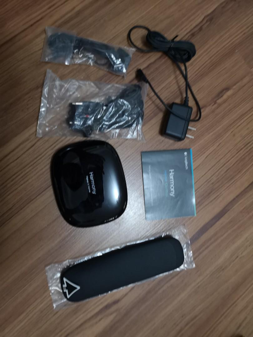 Logitech Harmony Companion + 1 IR blaster + 3 way IR cable, TV & Home ...