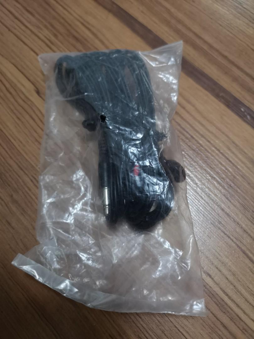 Logitech Harmony Companion + 1 IR blaster + 3 way IR cable, TV & Home ...