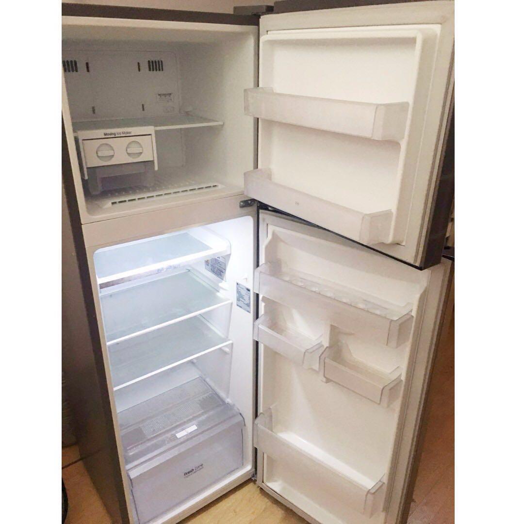 8 mth old LG 2 door Fridge, TV & Home Appliances, Kitchen Appliances ...