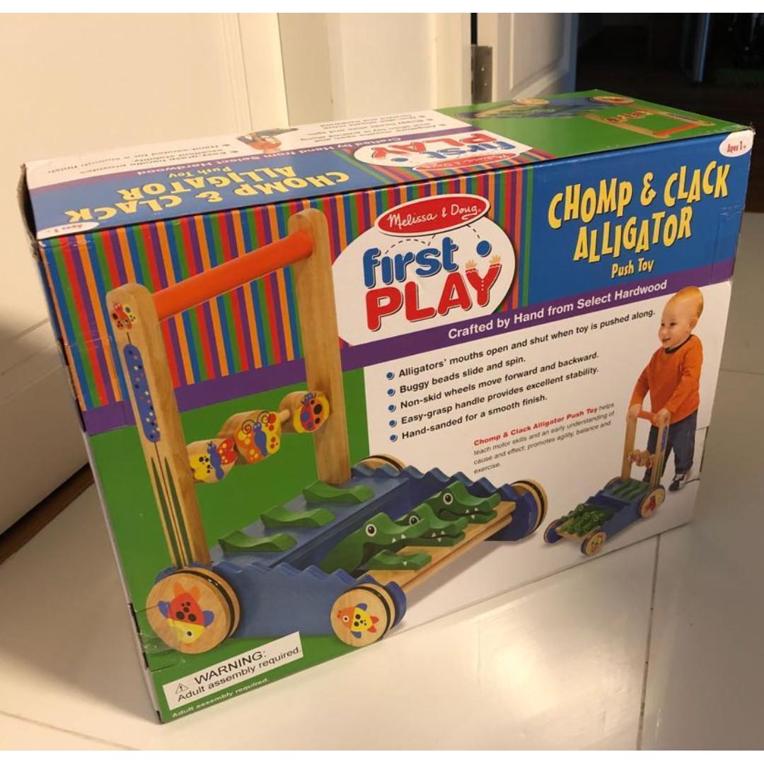 BNIB Melissa and Doug Chomp and Clack Alligator Wooden Push Toy and ...