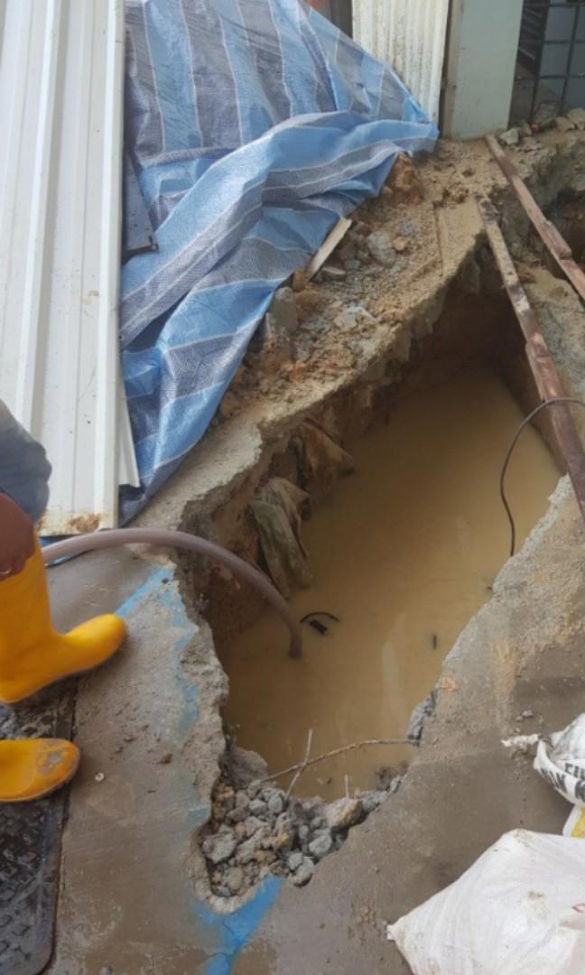 Clear choke! Leaking repair!, Home Services, Home Repairs on Carousell