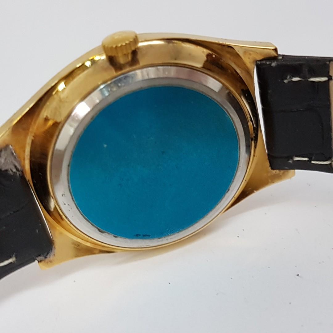 Garuda 17 Jewels Crystal Vintage Watch, Luxury, Watches on Carousell