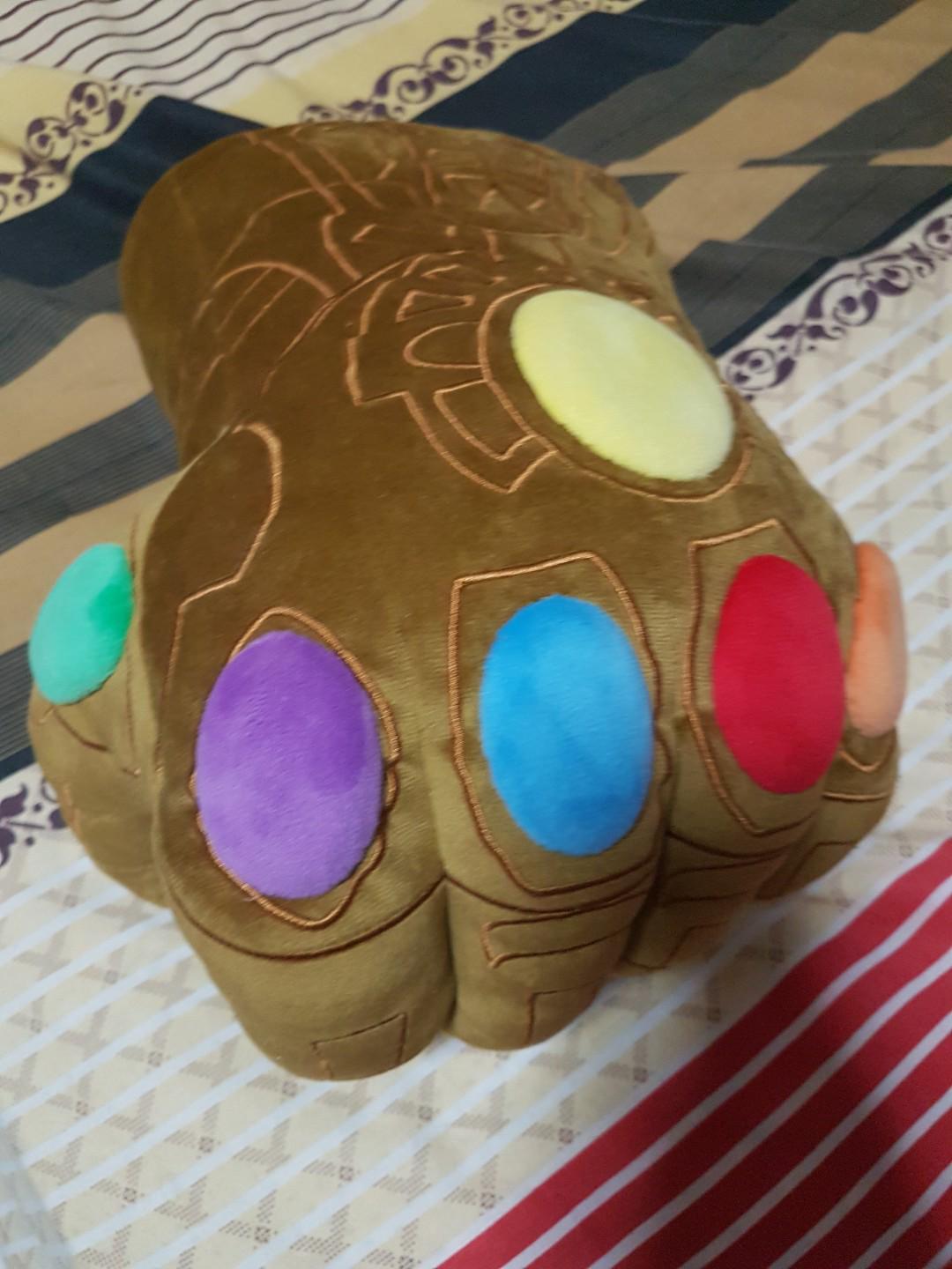 Hot Toys Cosbaby Infinity Gauntlet Plush, Hobbies & Toys, Toys & Games ...