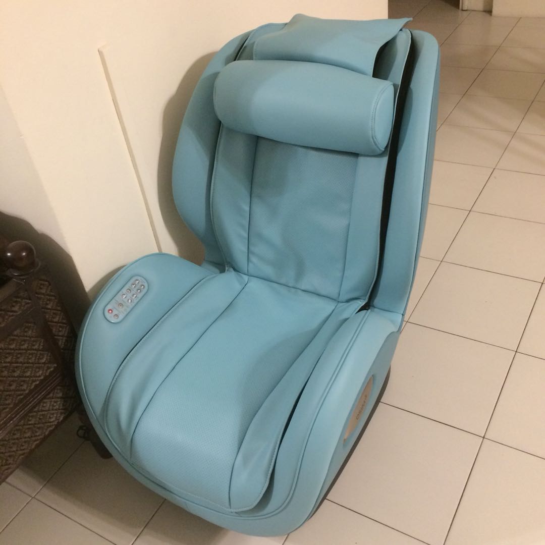 Osim uDivine Mini Massage Chair, Furniture & Home Living, Furniture ...