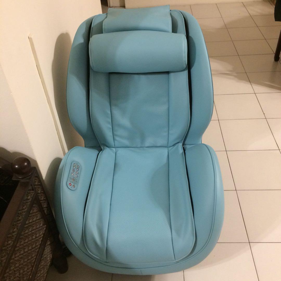 Osim uDivine Mini Massage Chair, Furniture & Home Living, Furniture ...