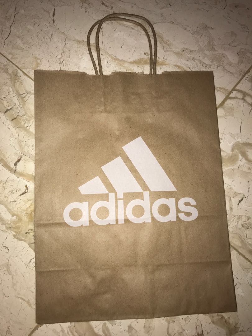 Adidas paperbag (S), Serba Serbi, Others di Carousell