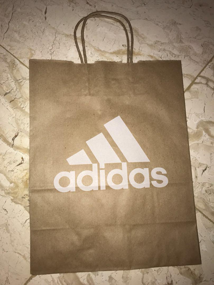 Adidas paperbag (S), Serba Serbi, Others di Carousell