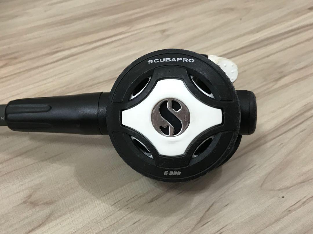 SCUBAPRO MK11 Titanium 鈦 ㄧ級頭 S555 二級頭 潛水 調節器 R395 備二 二用錶 9成新, 體育器材, 健身 ...