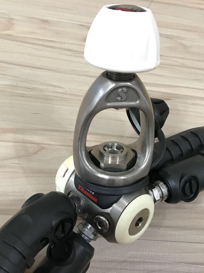 SCUBAPRO MK11 Titanium 鈦 ㄧ級頭 S555 二級頭 潛水 調節器 R395 備二 二用錶 9成新, 體育器材, 健身 ...