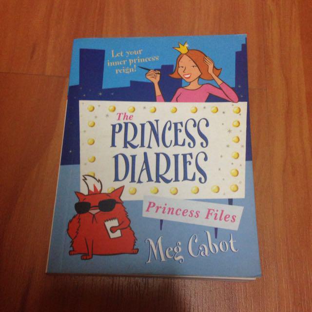 the princess diaries: princess files, Hobbies & Toys, Books & Magazines ...