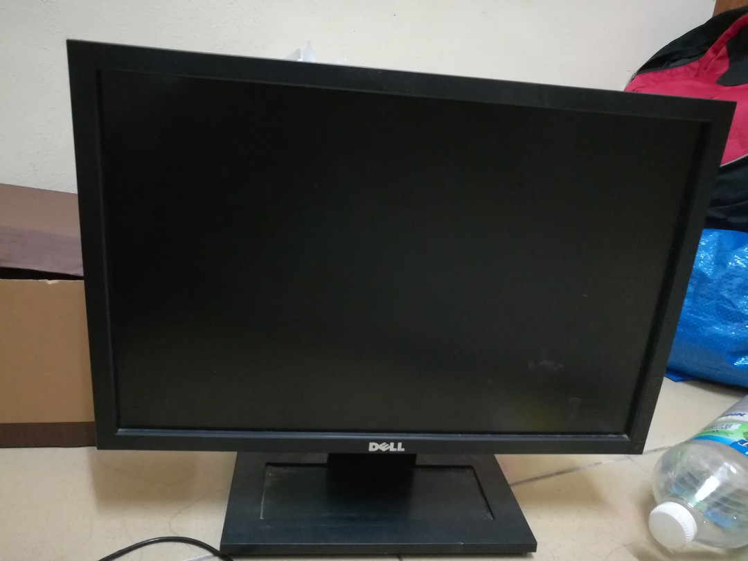 Dead Monitor Dell, Computers & Tech, Desktops on Carousell