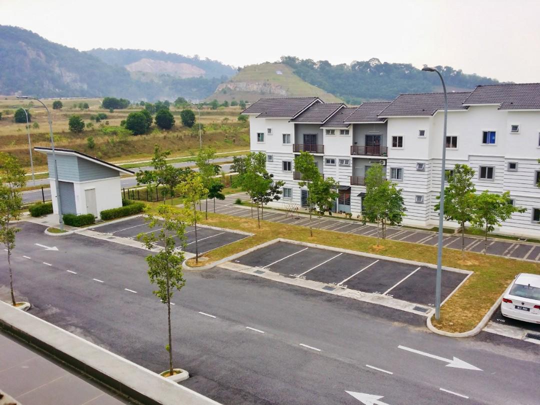 DUPLEX] Bandar Ainsdale Townhouse Suci 1 Labu, Negeri Sembilan, 2 ...