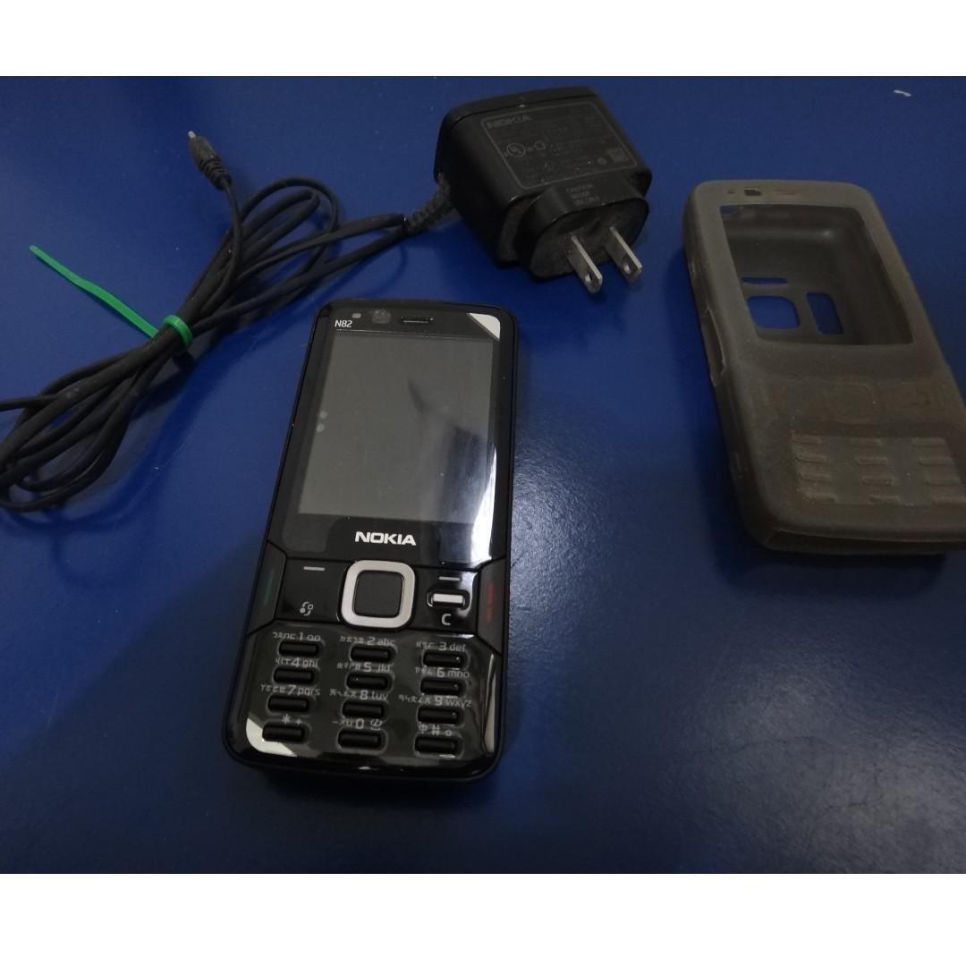 NOKIA N82 懷舊手機 按鍵手機, 手機及配件, 手機, Android 安卓手機, Motorola在旋轉拍賣