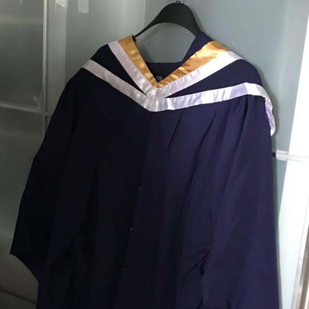 NUS Bachelors of Engineering Graduation Gown, Everything Else on Carousell