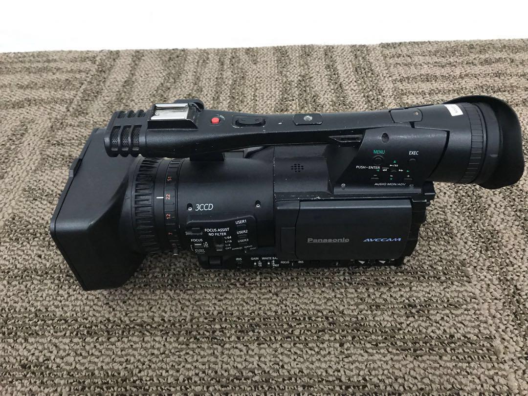 Panasonic HMC 152, Photography, Video Cameras on Carousell