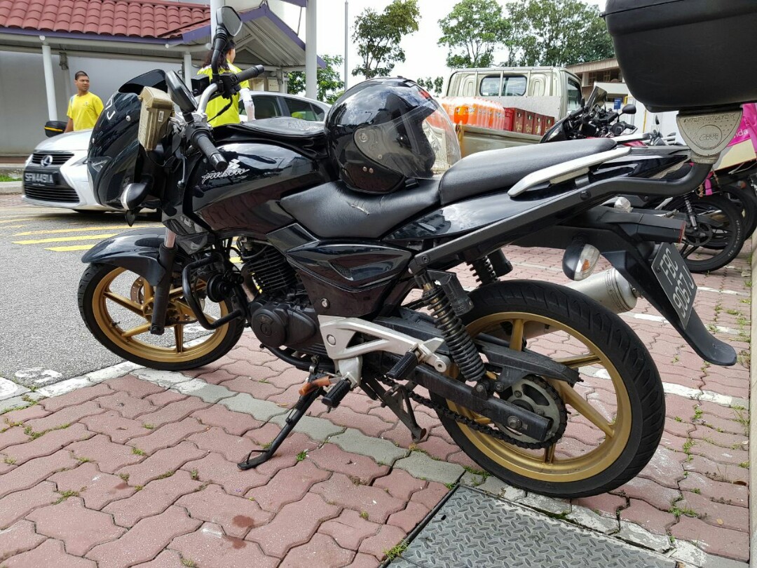 Scrapped*** Pulsar 200 - Mint condition - going at just COE price ...