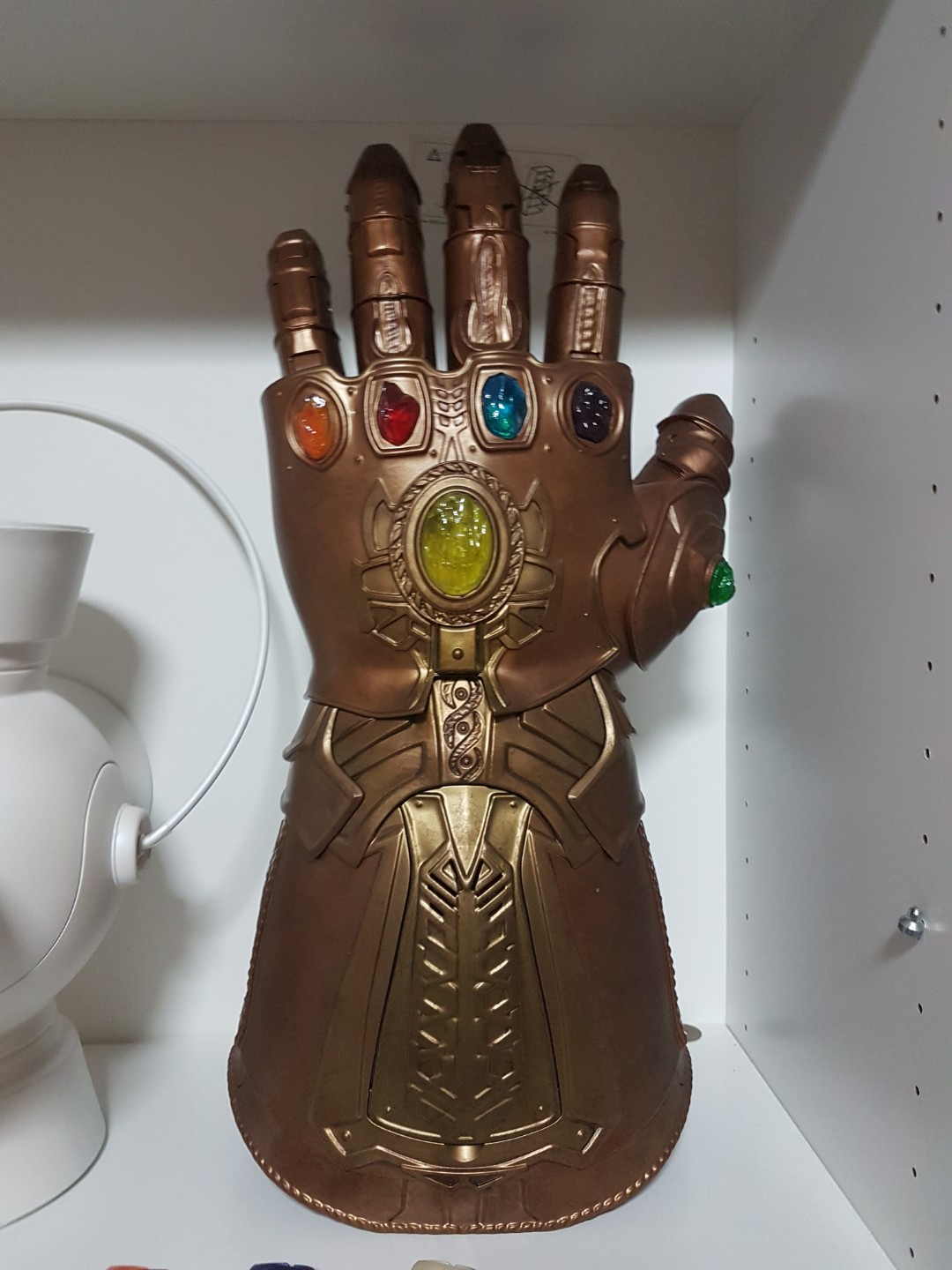 Hasbro Marvel Legends Infinity Gauntlet 1:1 Scale Replica, Hobbies ...