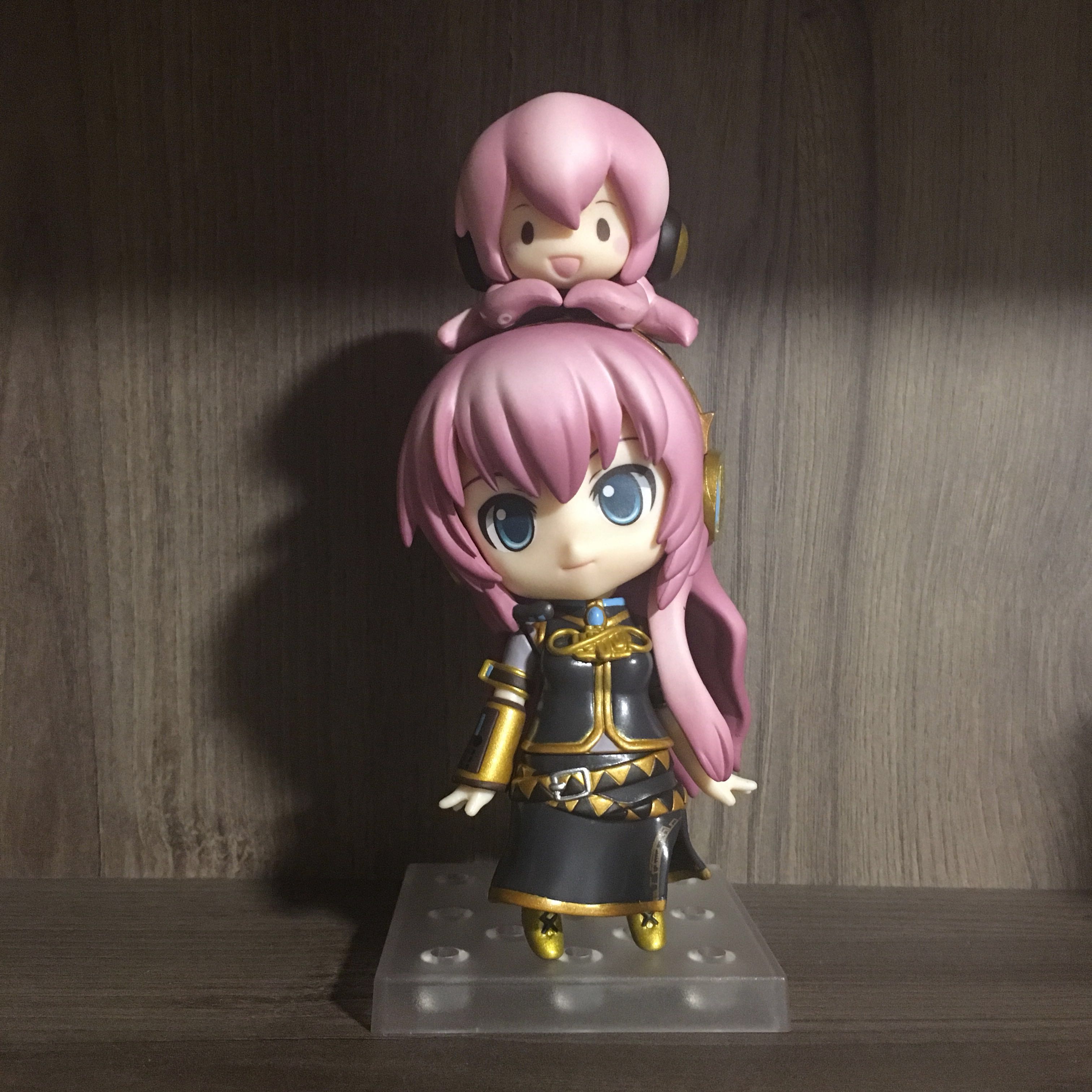 Megurine Luka 1st Version Nendoroid Figure VOCALOID, Entertainment, J ...