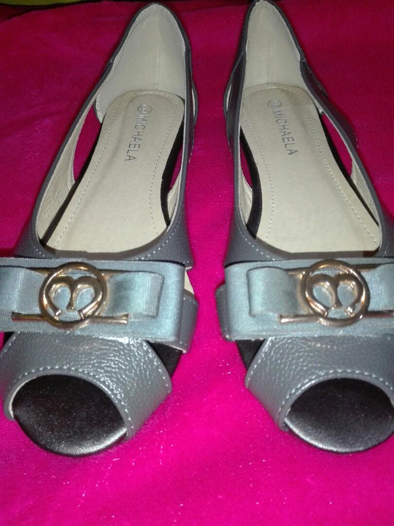 Michaela Grey Open Toe Doll shoes, Women's Fashion, Footwear, Flats ...