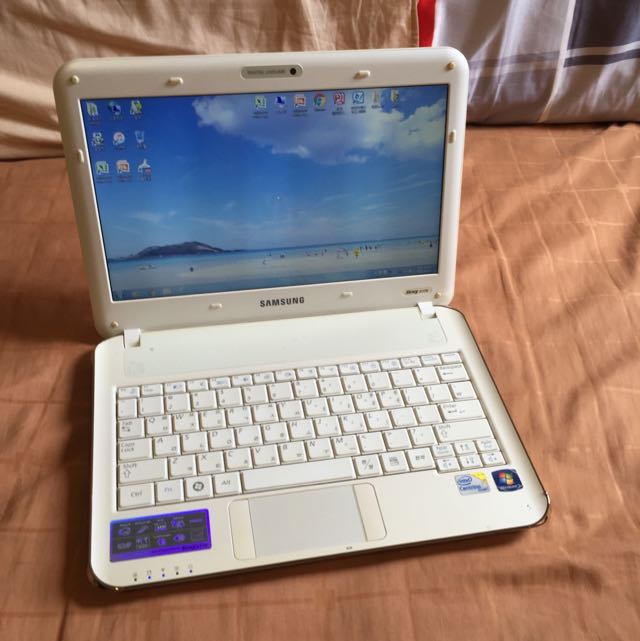 Samsung Laptop, Computers & Tech, Laptops & Notebooks on Carousell