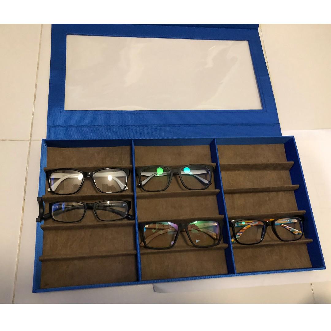 Spectacle/Shades Display Case, Everything Else on Carousell