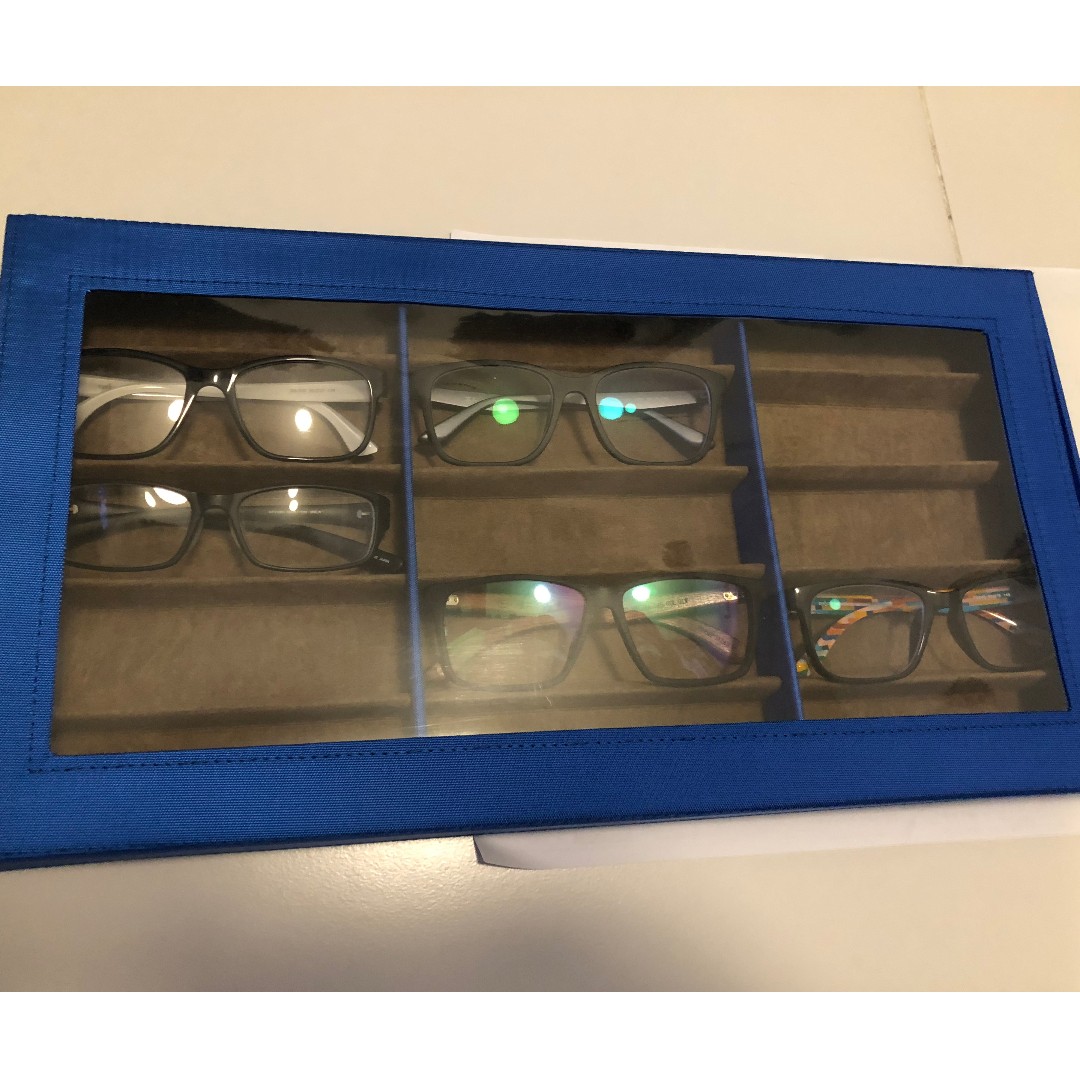 Spectacle/Shades Display Case, Everything Else on Carousell