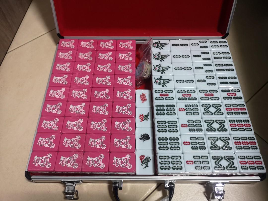 JUJUBE DONUTELLA MAHJONG SET, Everything Else on Carousell